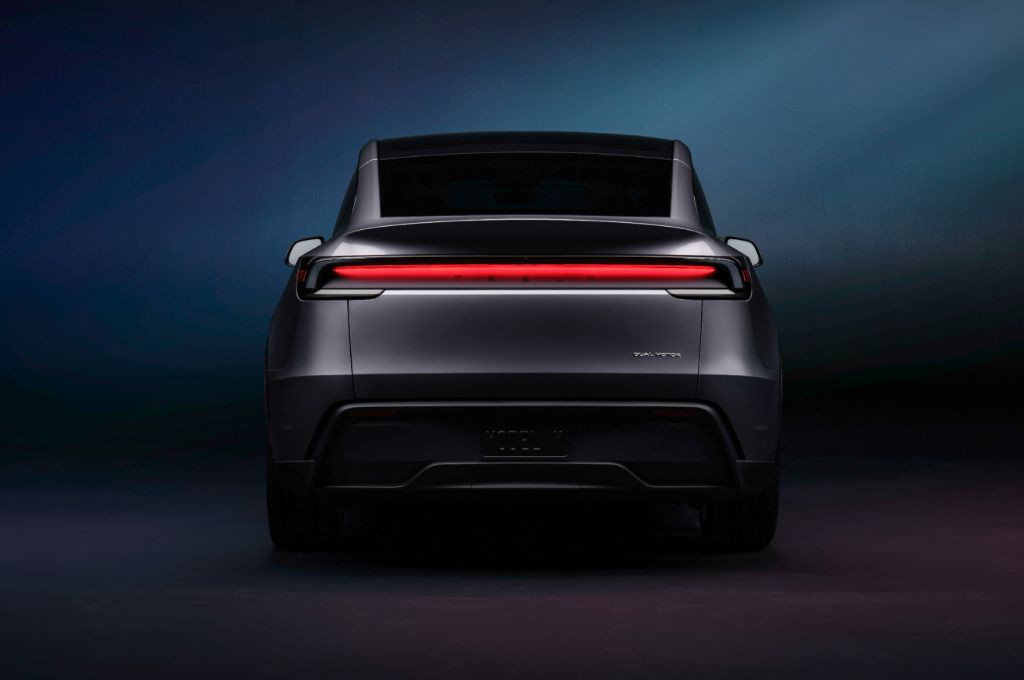 Model y new store